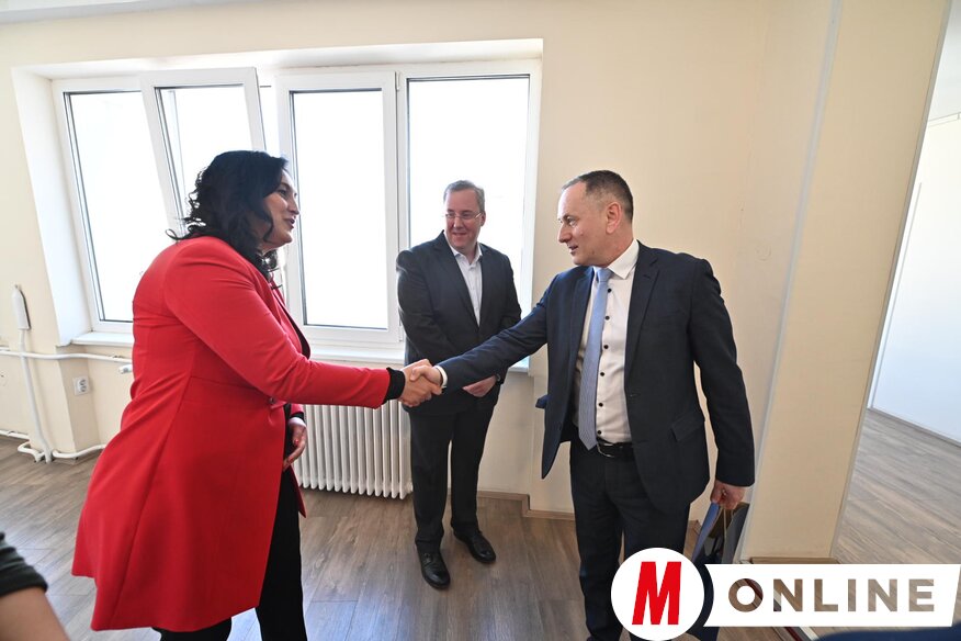 A Magyar Szó-házba látogatott Magyar József nagykövet – GALÉRIA | Magyar Szó